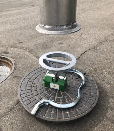 Magnetic Manhole Cover Lifter | Manhole Tools | Southland Tool